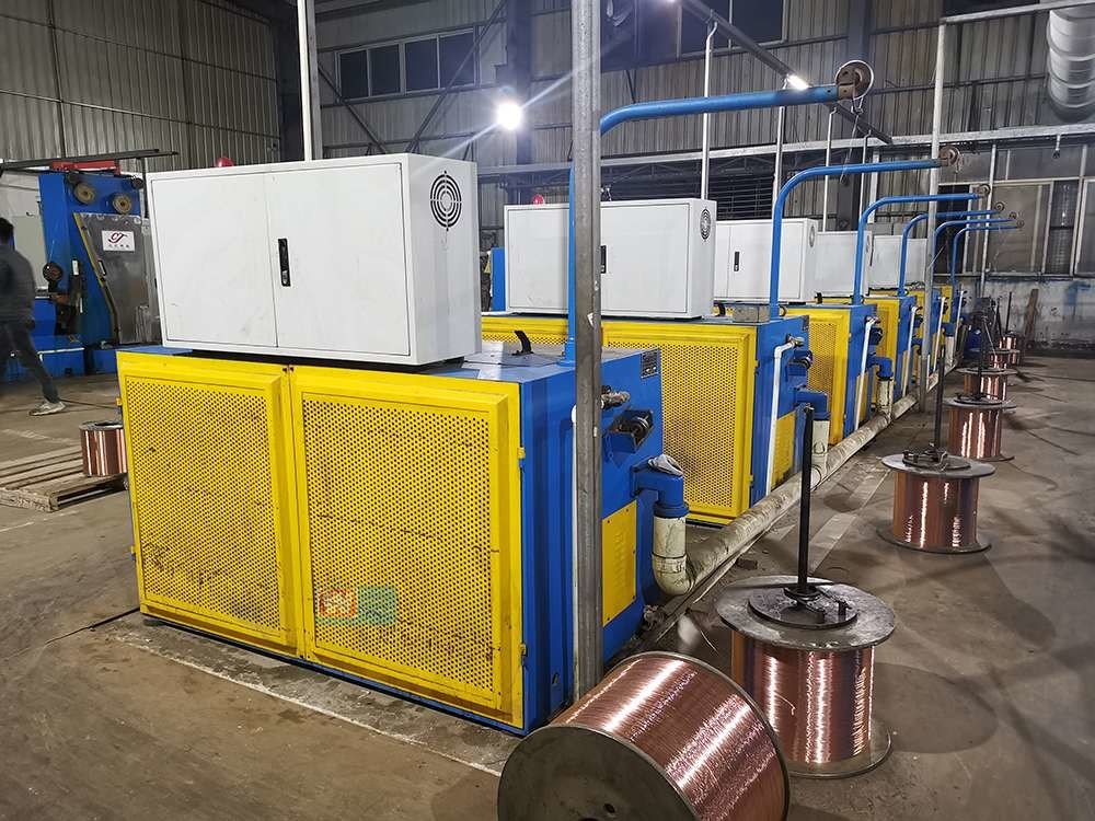 24 Dies SGS Cable Drawing Machine , 5.5kw AC Motor Fine Wire Drawing ...